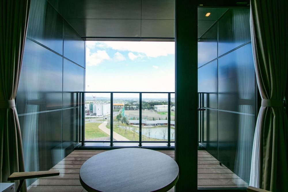 tower eleven hotel | tower eleven hotel | stay tuned のアパートメントホテルで “泊まる ...